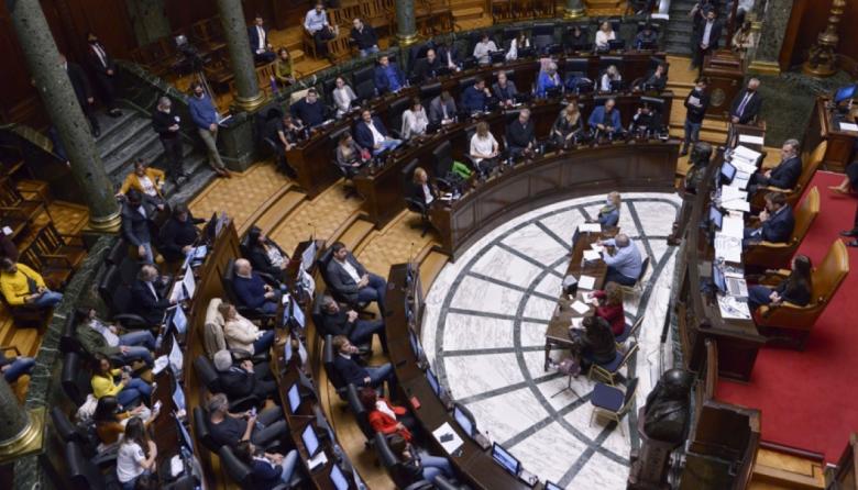 Impuesto a los consumos con tarjeta: No hubo quórum en la Legislatura ... Impuesto a los consumos con tarjeta: No hubo quórum en la Legislatura ...