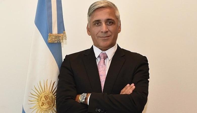Otro que se borra del peor Gobierno de la Historia: Fernando Asencio ...